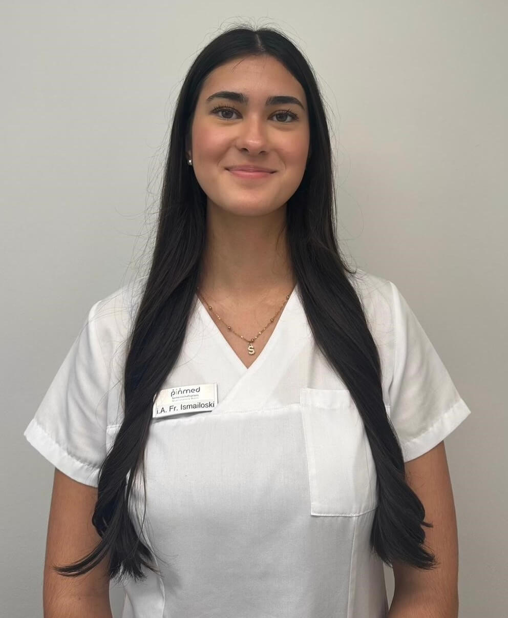 Sara Ismailoski - Die PINMED Praxen